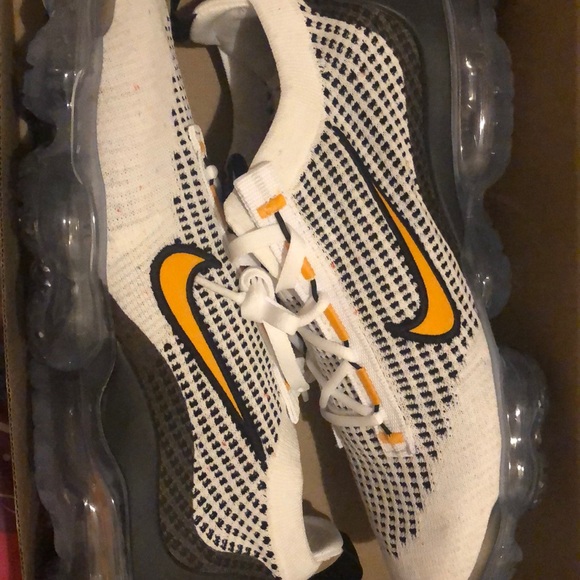 Nike | Shoes | Nike Air Vapor Max 22 Fk | Poshmark